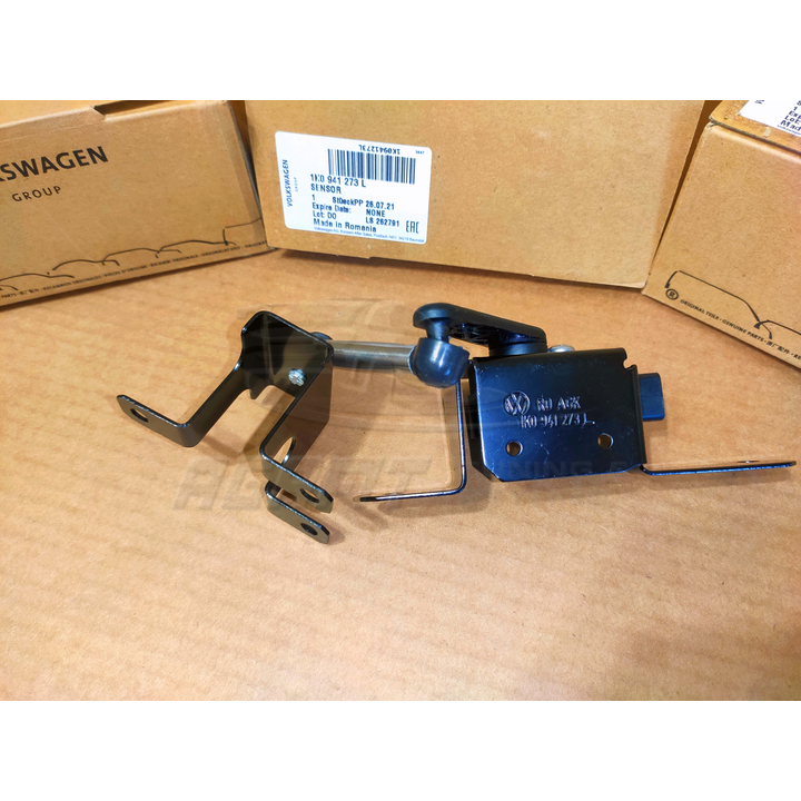 Датчик дорожного просвета с тягой VAG 1K0941273 L